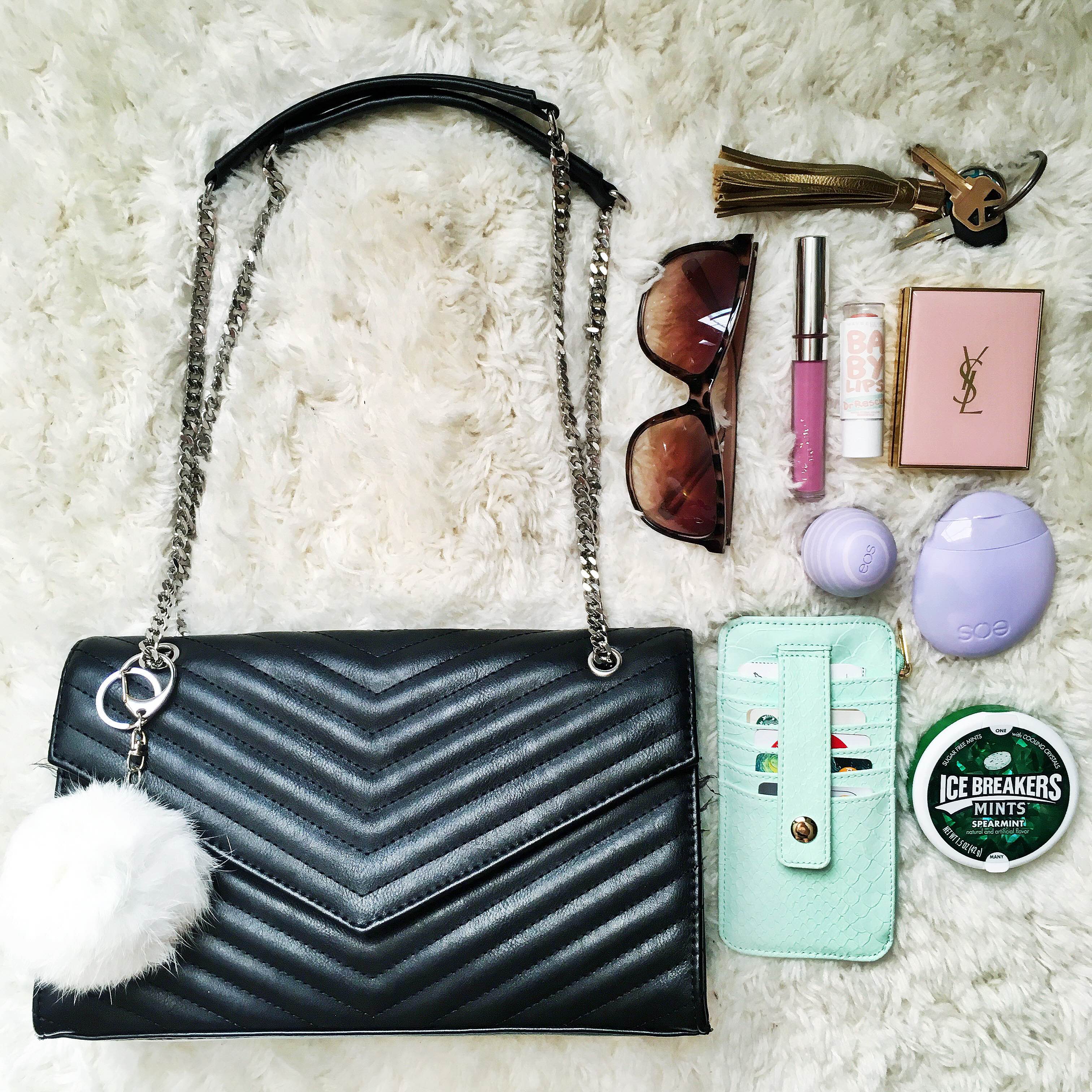 What’s In My Bag: Small Edition